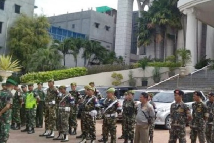 Ormas NU dan Muhammadiyah Bergabung dengan Polri dalam Pengamanan Misa ...