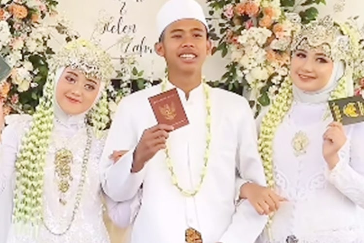 Viral Pria Tasikmalaya Menikahi Dua Wanita Ternyata Bukan Poligami, Faktanya Bikin Full Senyum!